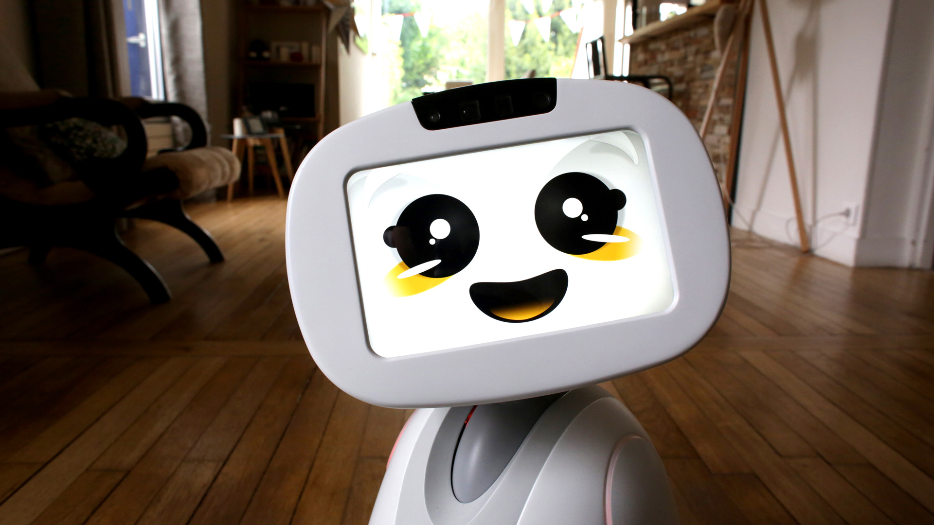 Les préventes pour le robot français Buddy sont ouvertes - Tech - Numerama