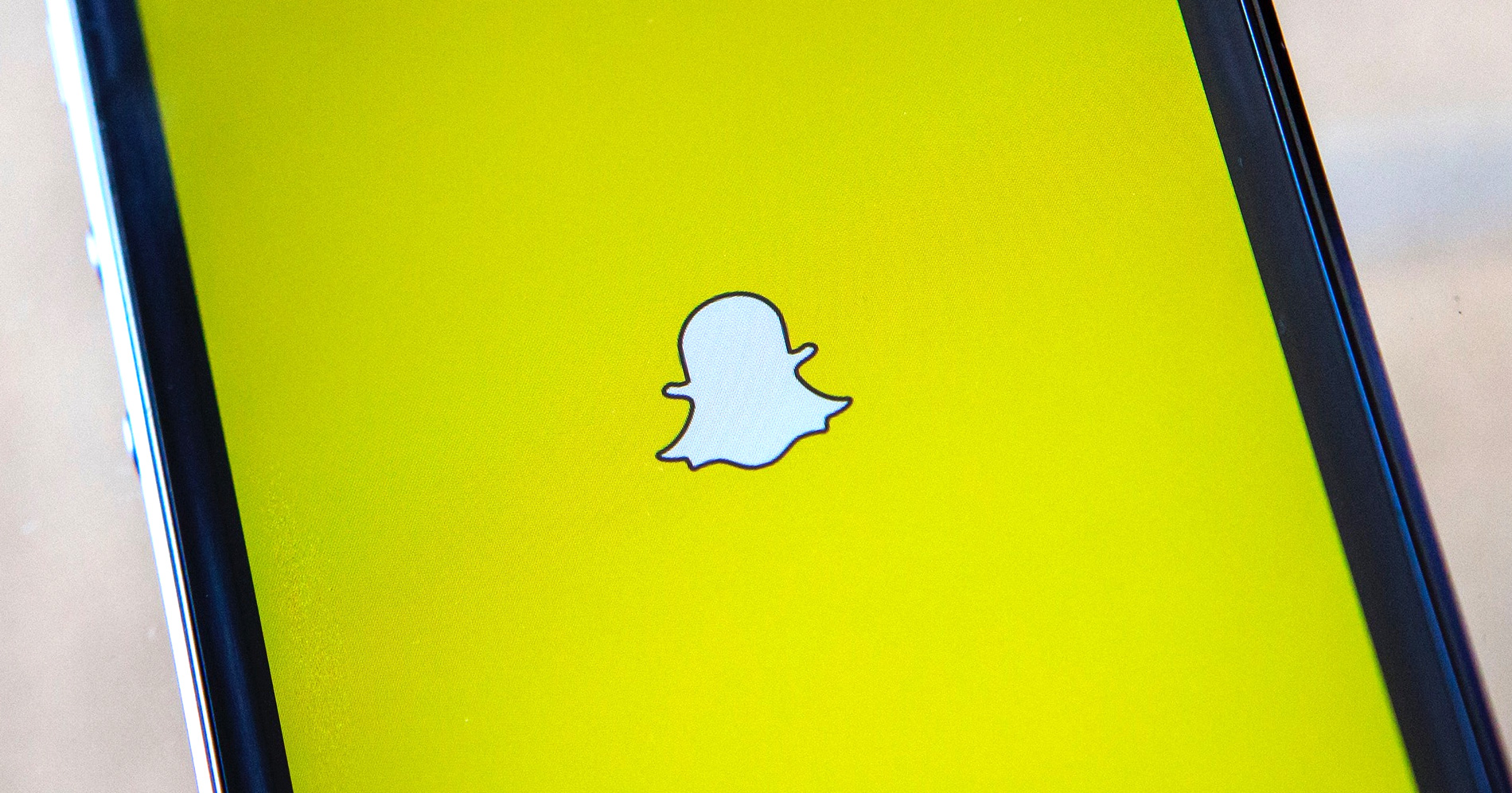 De Picaboo à Snapchat : Evan Spiegel, l'homme qui a dit non à Facebook ...