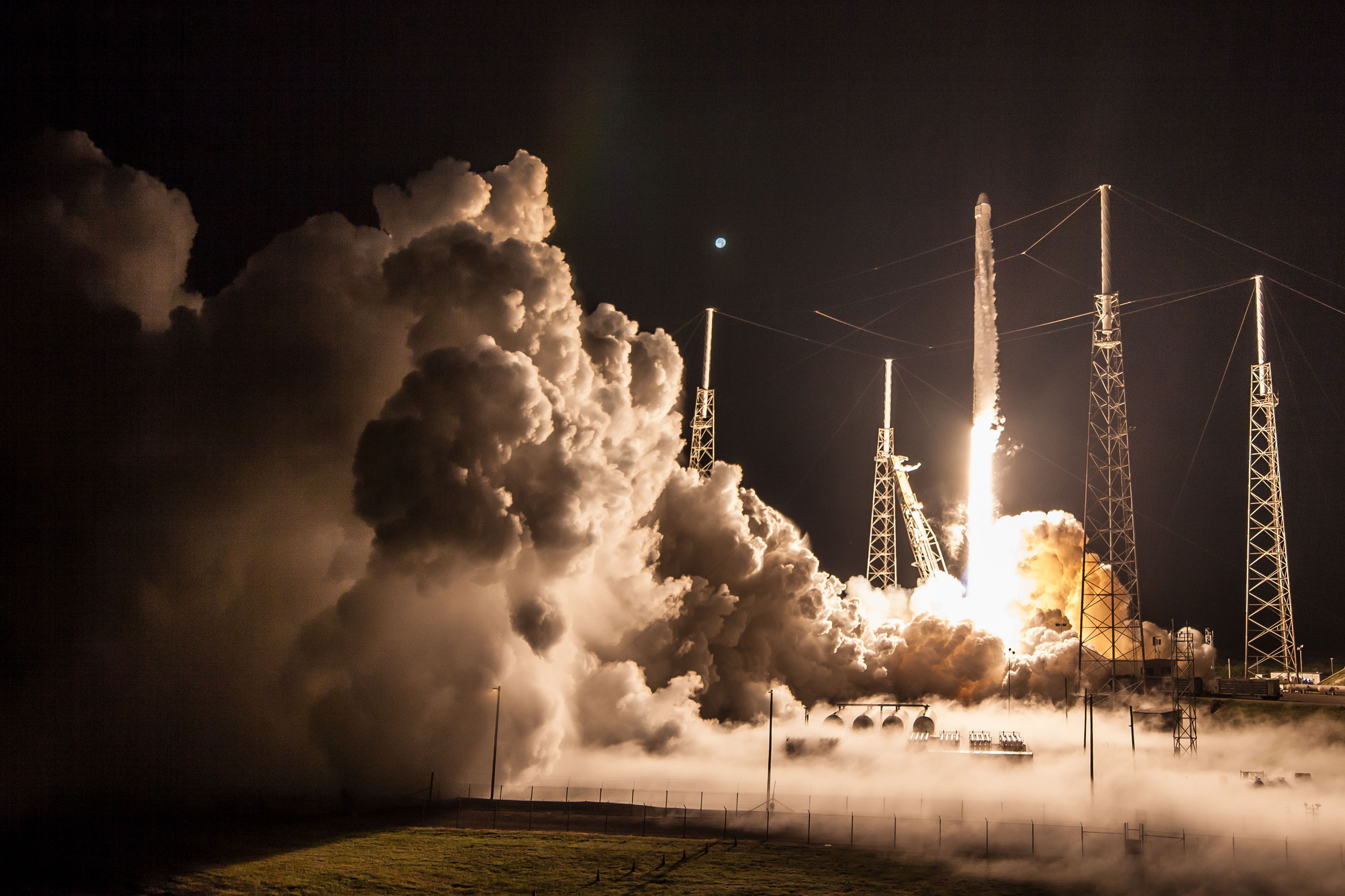 Spacex Dévoile Des Clichés Sublimes De La Mission De Ravitaillement De