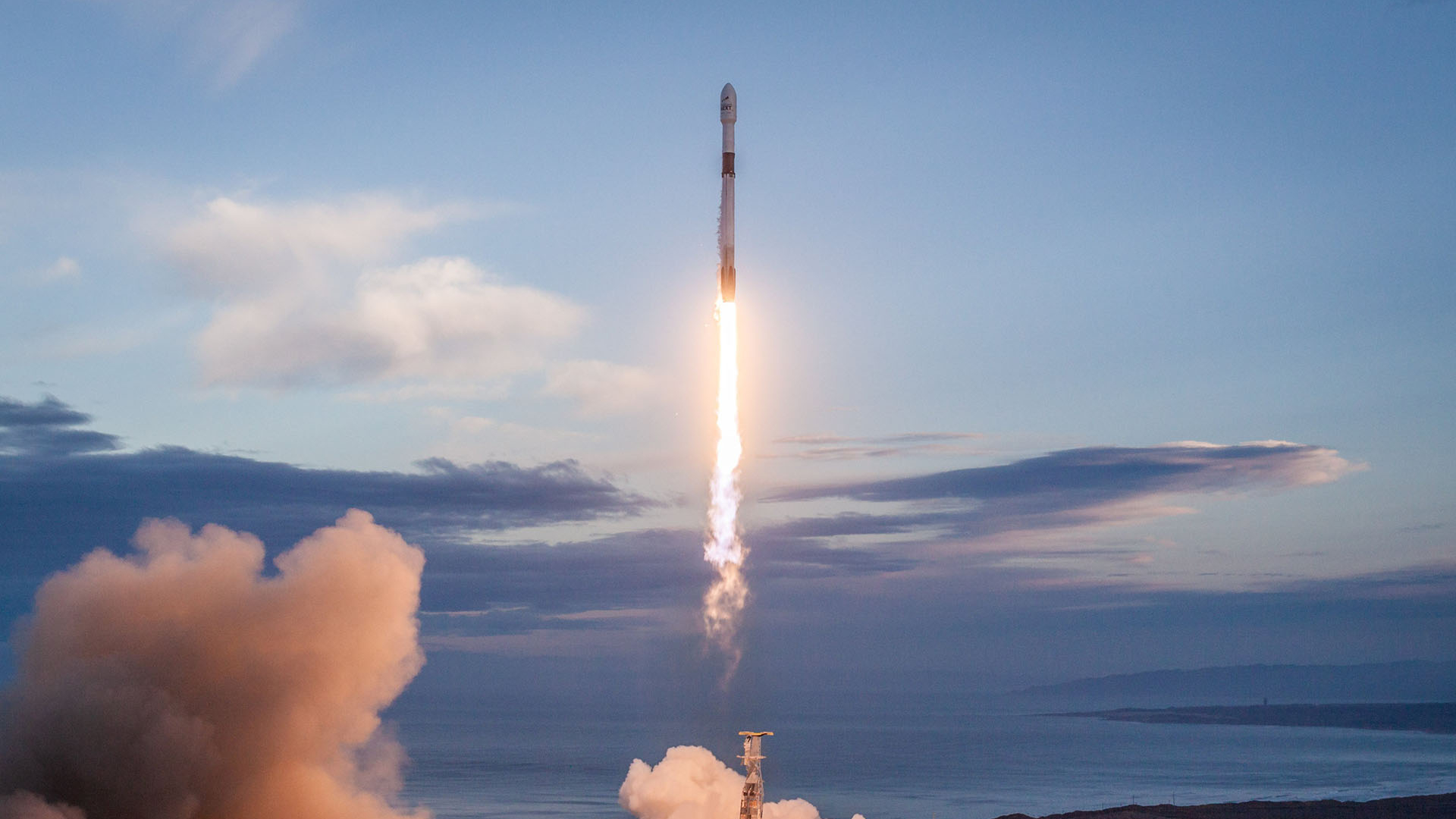 Spacex Regardez En Direct Le Décollage De 60 Satellites Starlink Pour