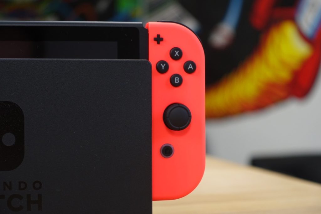 Joy-Con, écran, dock : découvrez la Nintendo Switch sous tous les angles