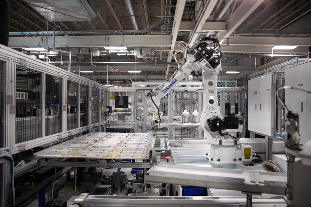 À quoi ressemble l'intérieur de la Gigafactory 2 de Tesla