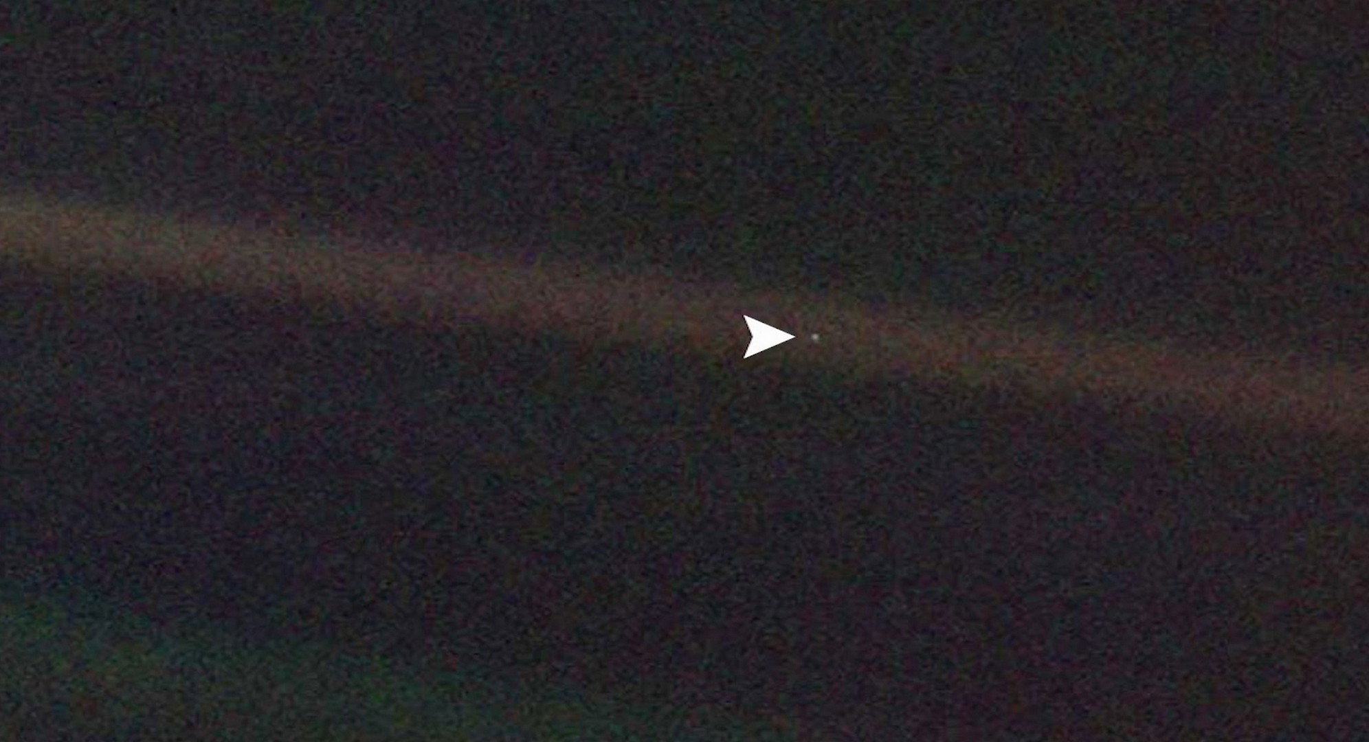 « Un point bleu pâle » : la Nasa a remastérisé le plus célèbre portrait ...