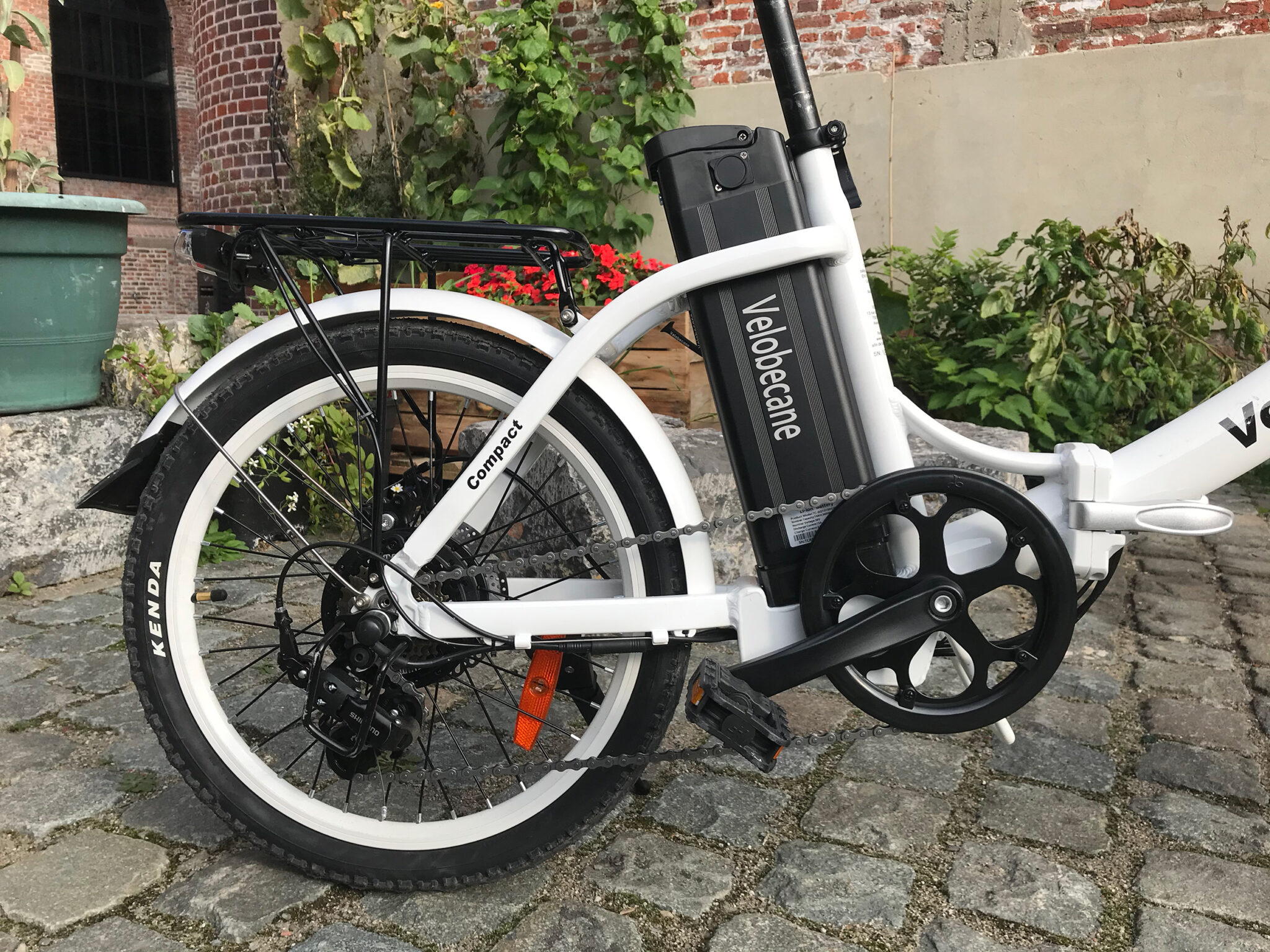 Test du Velobecane Compact : un vélo électrique pliant économique et ...