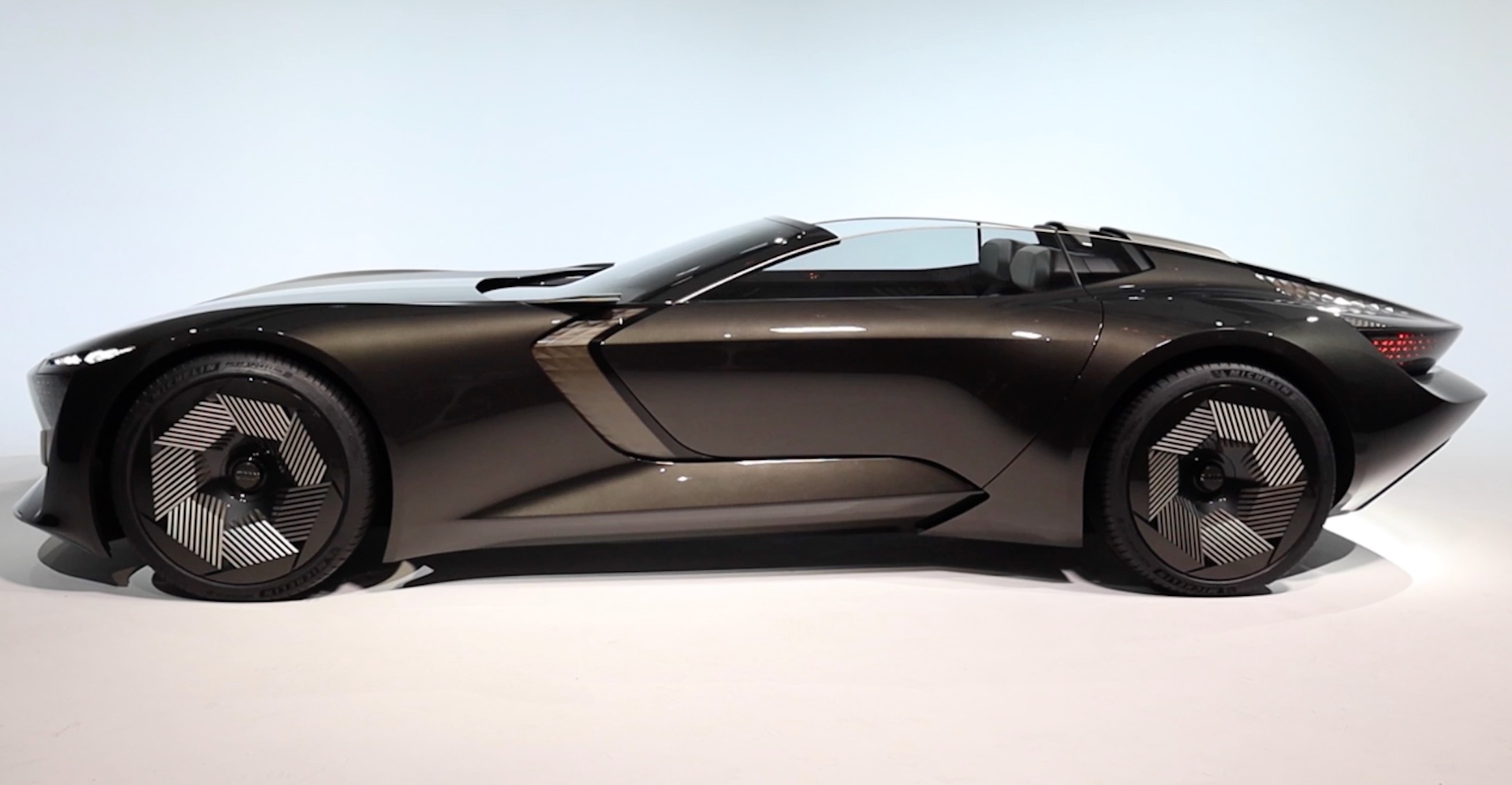 Cette voiture concept Audi change de forme comme la Batmobile