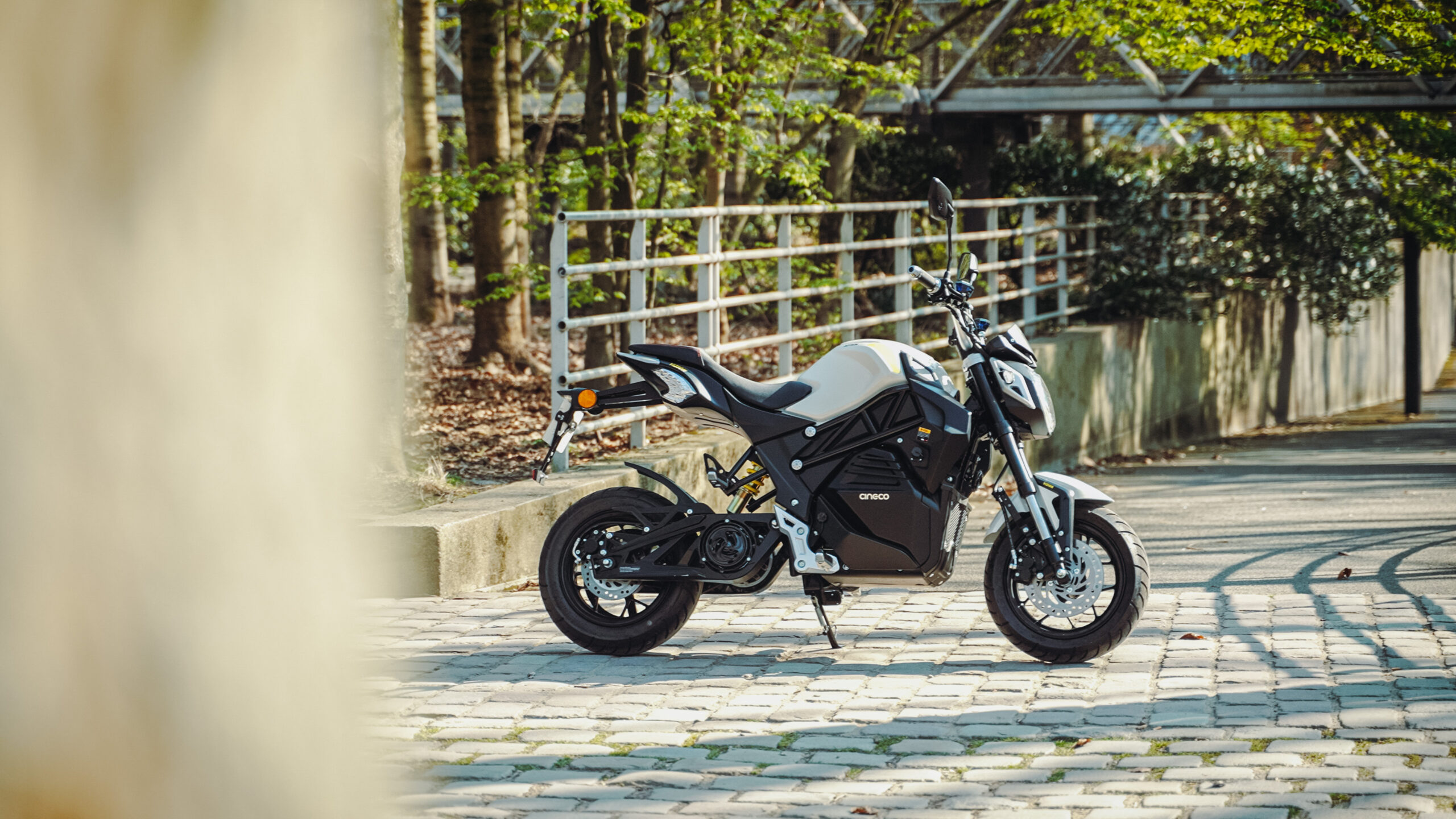 Test Motron Vizion : la moto électrique petite et nerveuse - Numerama