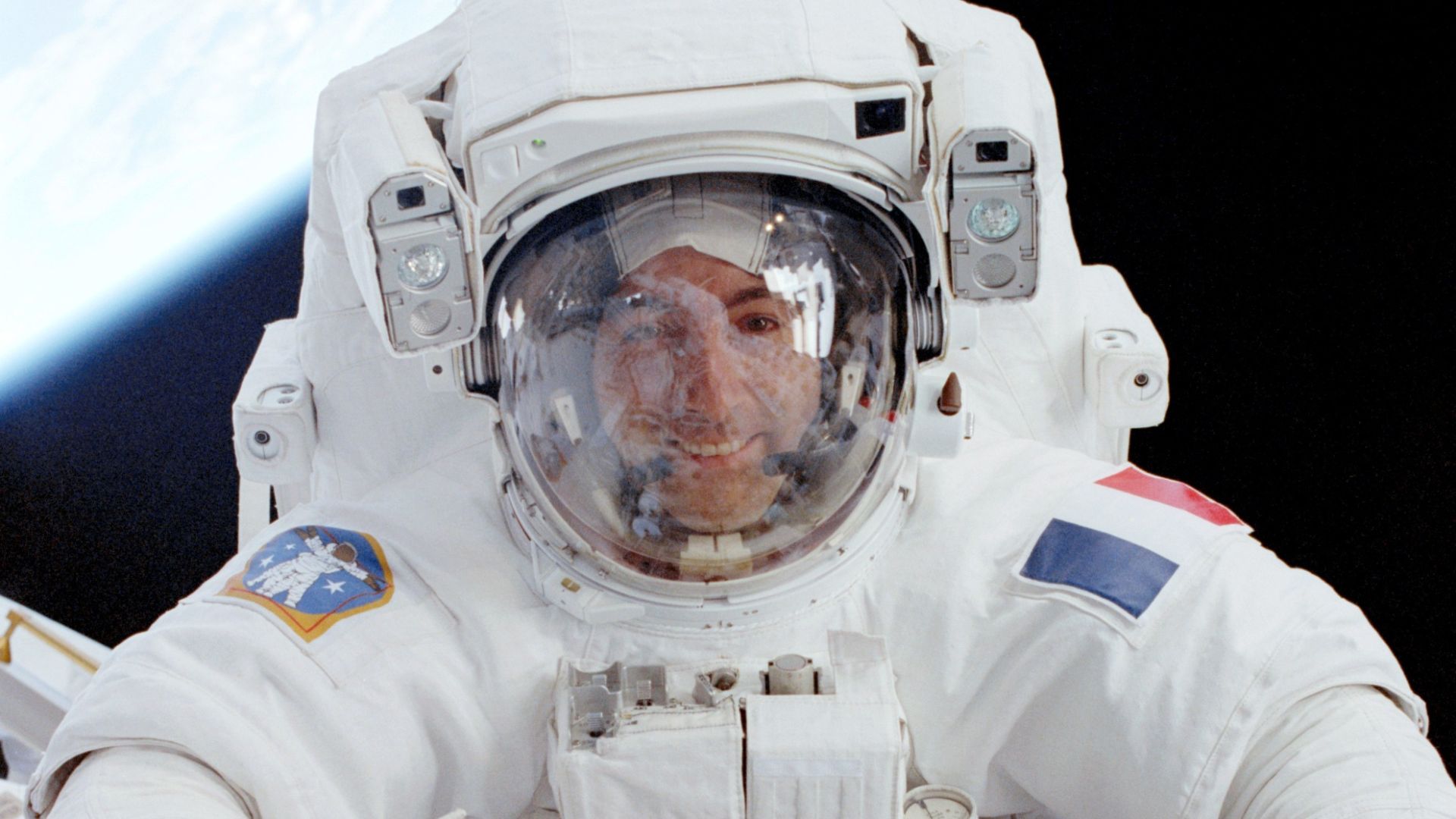 The Hidden Truths Revealed by My Daughter's Illustrations: A French ...